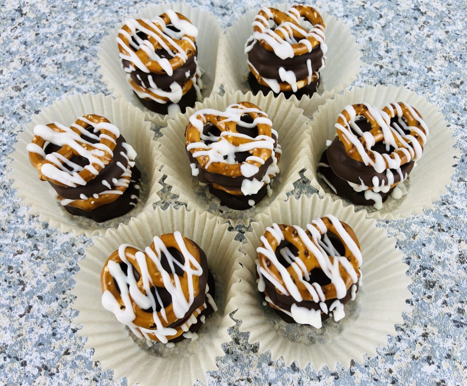 Caramel Chocolate Pretzels - Cocktails and Appetizers