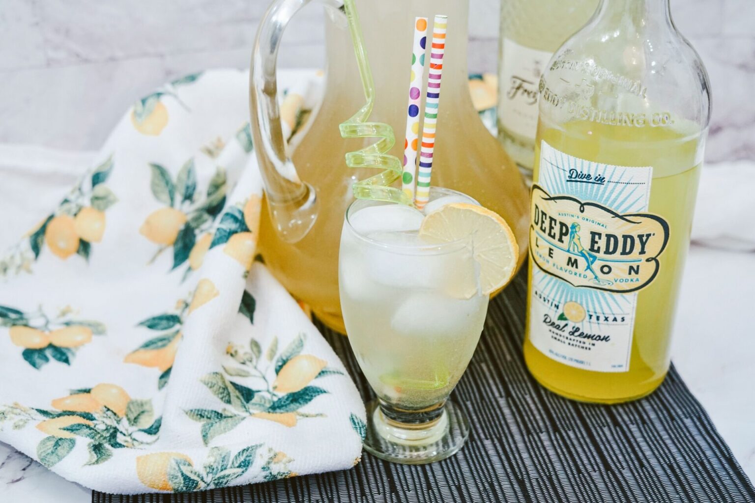 Champagne and Lemonade Cocktail - Cocktails and Appetizers
