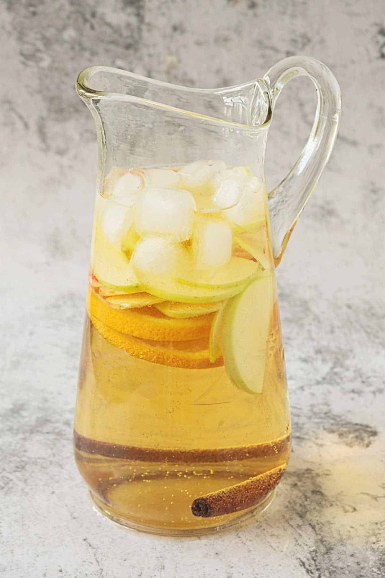 Pitcher Cocktail Recipes - Cocktails and Appetizers