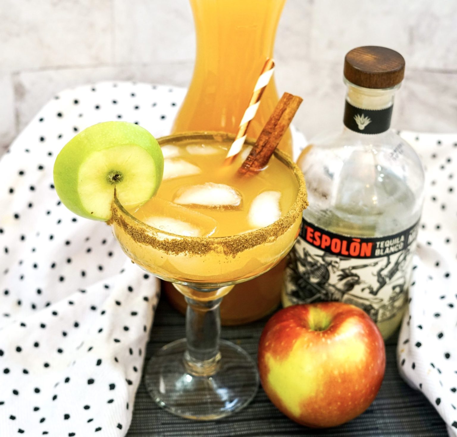 Thanksgiving Party Cocktails - Cocktails and Appetizers